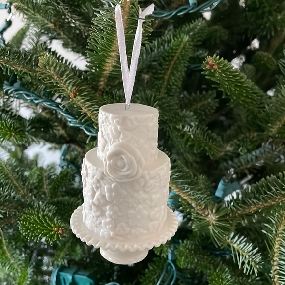 Hallmark | Holiday | Hallmark Special Edition Wedding Cake Ornament ...